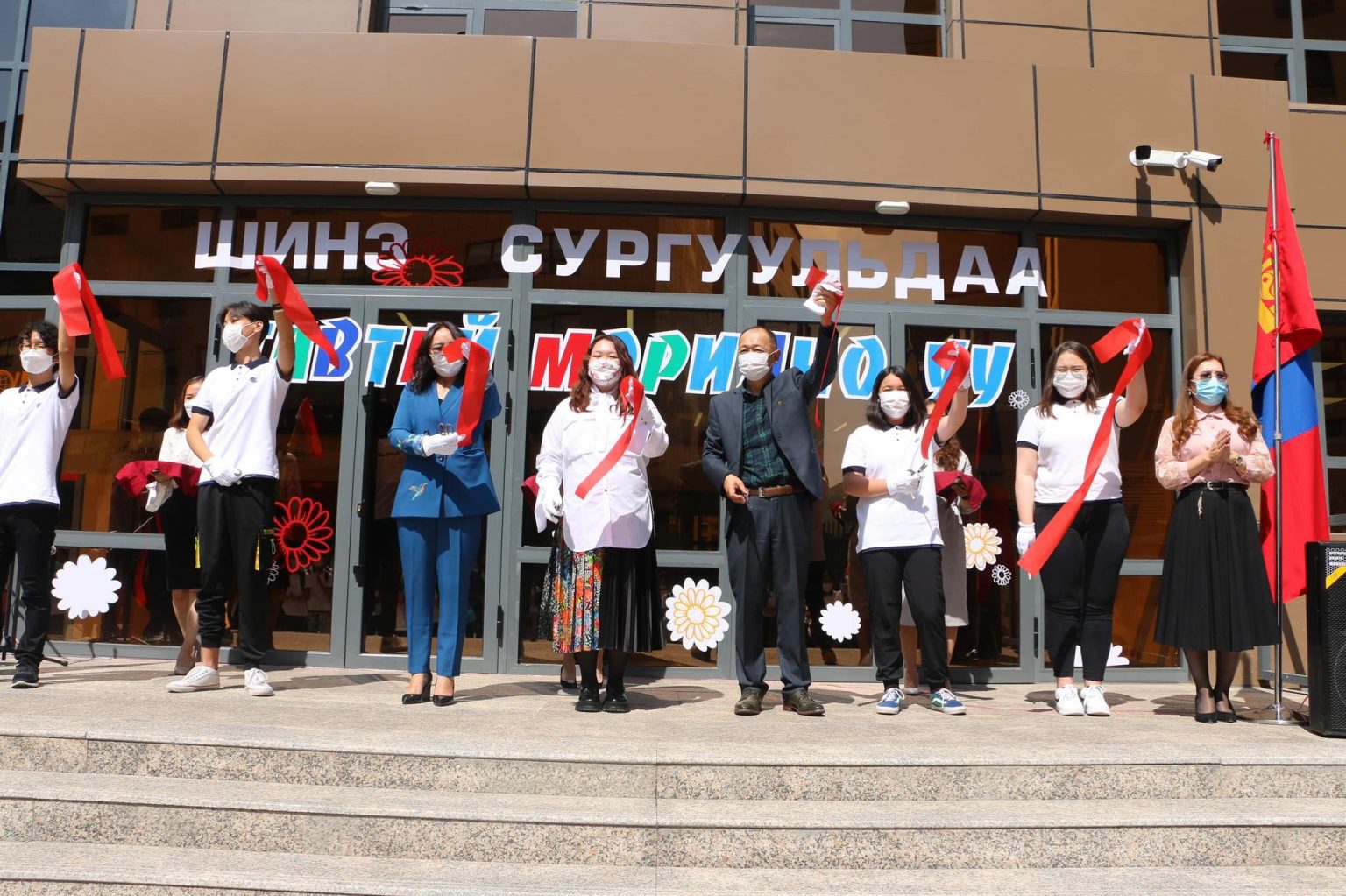 ОЛОНЛОГ АКАДЕМИ СУРГУУЛИЙН АХЛАХ ДУНД АНГИЙНХАН ХИЧЭЭЛИЙН ШИНЭ БАЙРАНДАА ХИЧЭЭЛЛЭЖ ЭХЭЛЛЭЭ